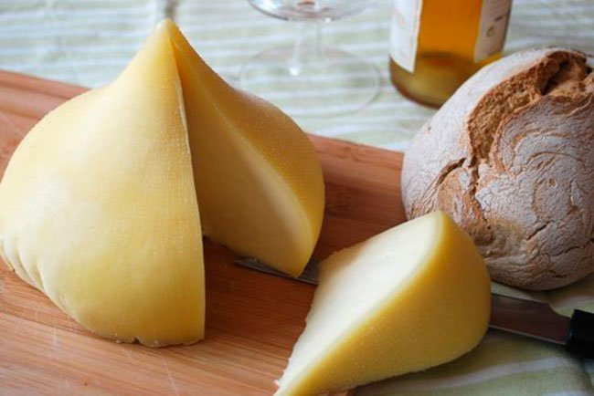 Ten traditional foods from Galicia to try on the Camino - Caminobytheway